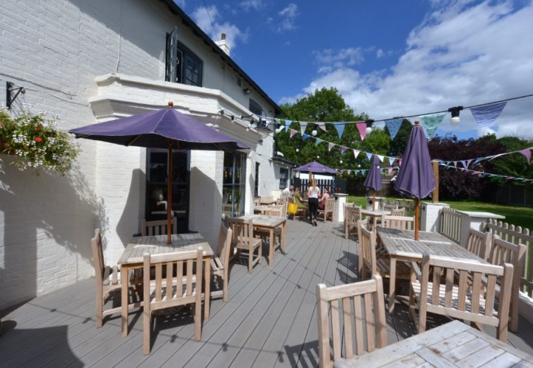 Larger Bookings – Nottingham Restaurant – The Railway Lowdham, Group ...